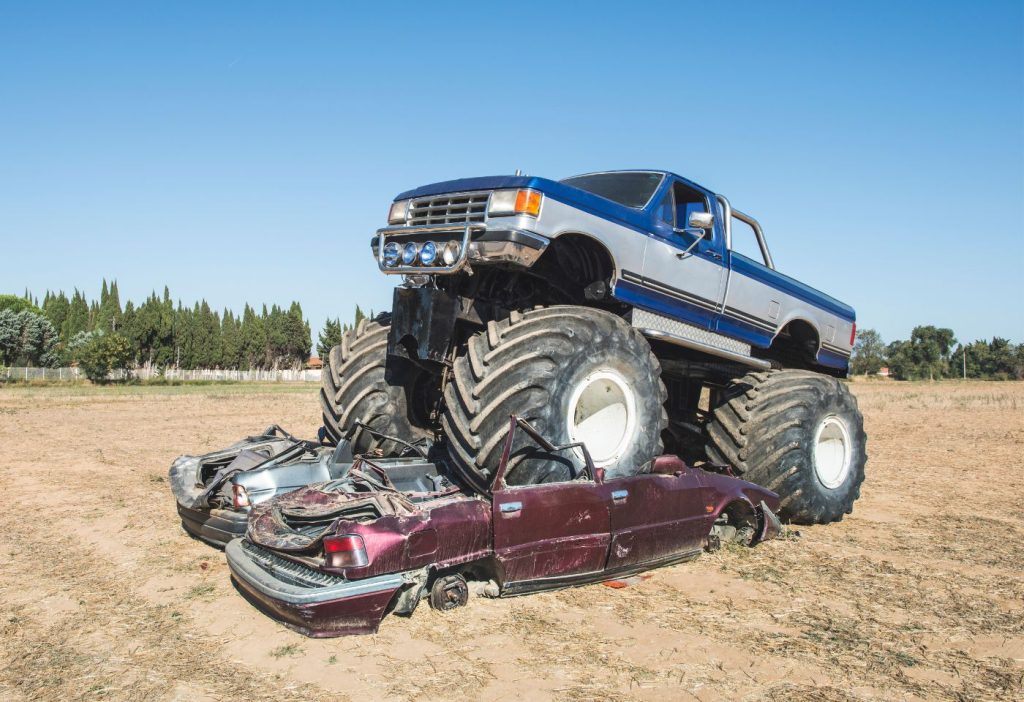 Megalophobia Pictures: Understanding Fear of Large Objects - Health Spot