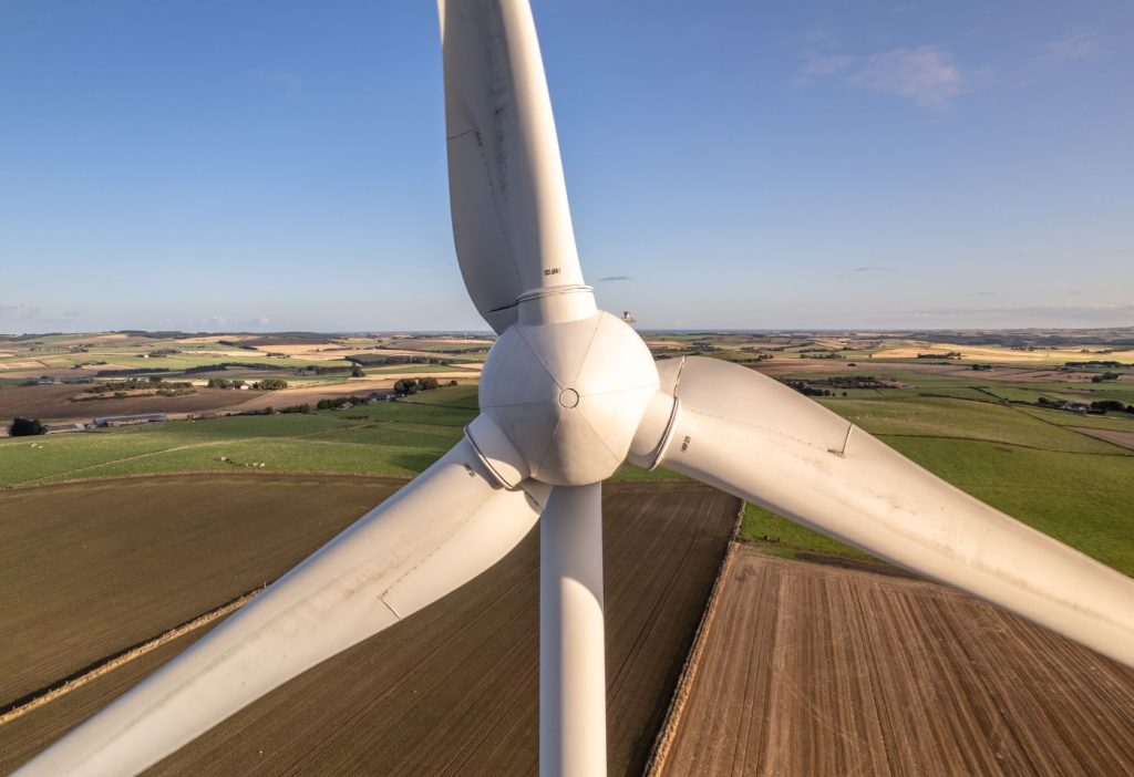 Megalophobia Pictures: Understanding Fear of Large Objects - Health Spot