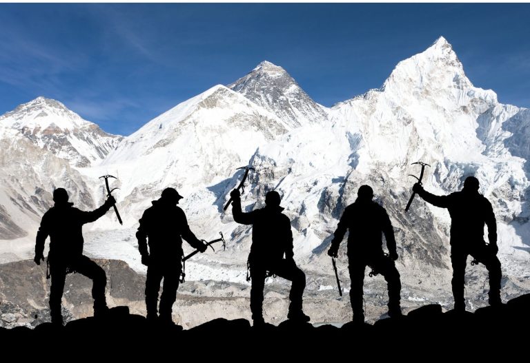 Megalophobia Pictures: Understanding Fear of Large Objects - Health Spot